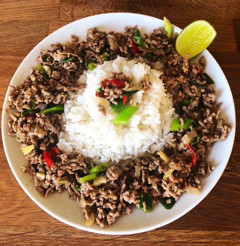 Pad Kra Pao Thail ndisches Hackfleischgericht MANUSREZEPTE de Pad Kra Pao Thail ndisches Hackfleischgericht MANUSREZEPTE de